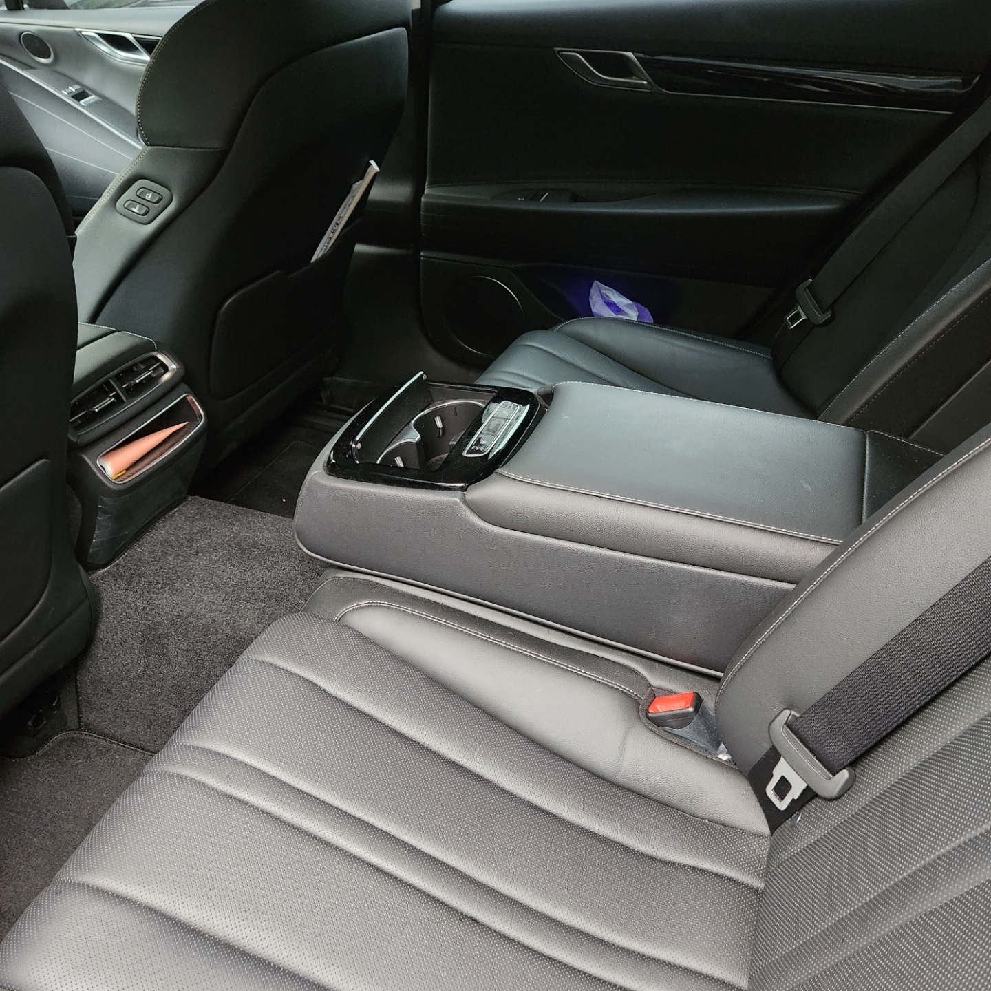 올 뉴 G80 RG3 5인승(가솔린 2.5T) AWD 18인치 (기본디자인) | 농소3동 | 당근 중고차