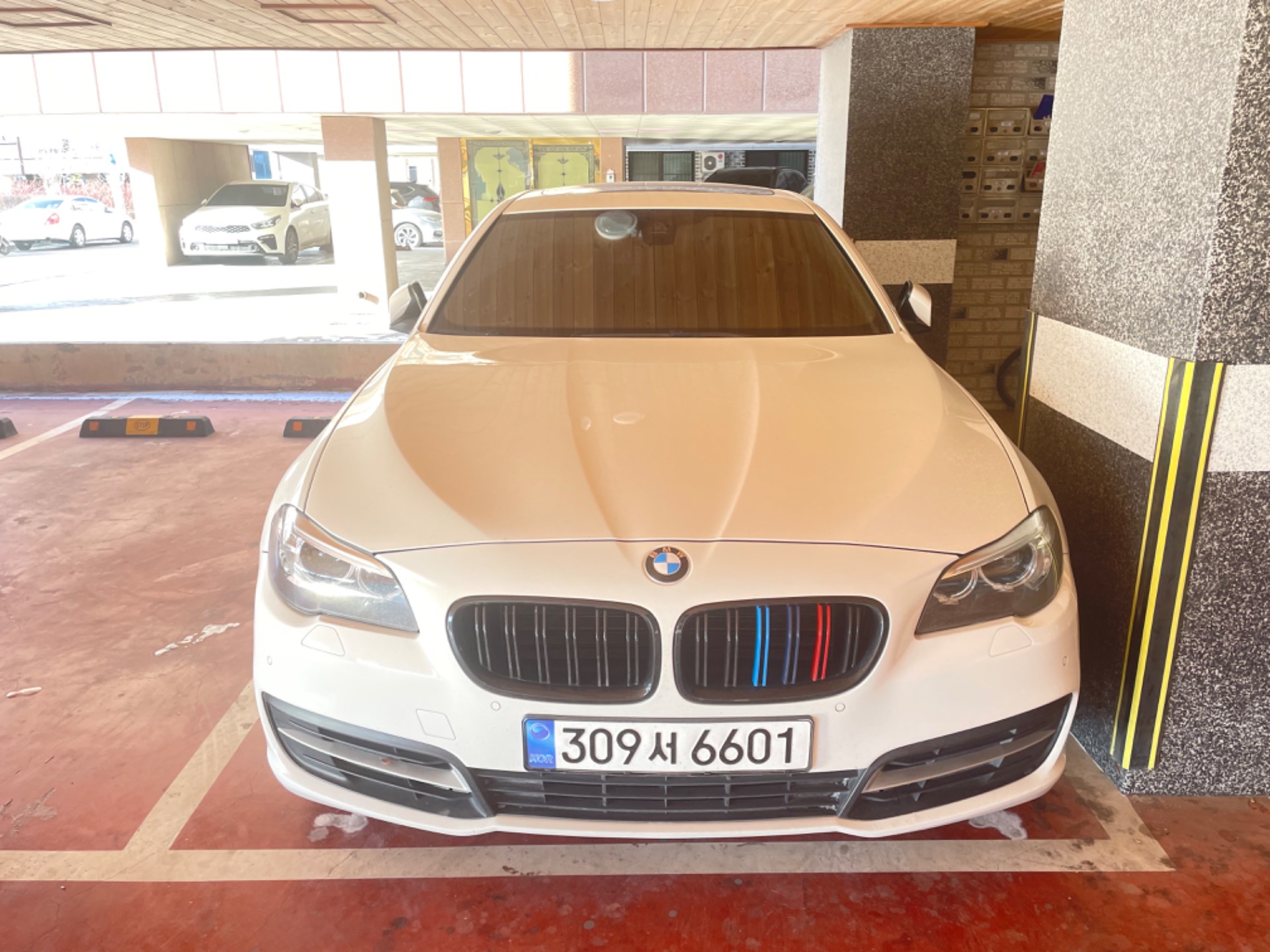 BMW 5시리즈 F10 528i xDrive (245마력)