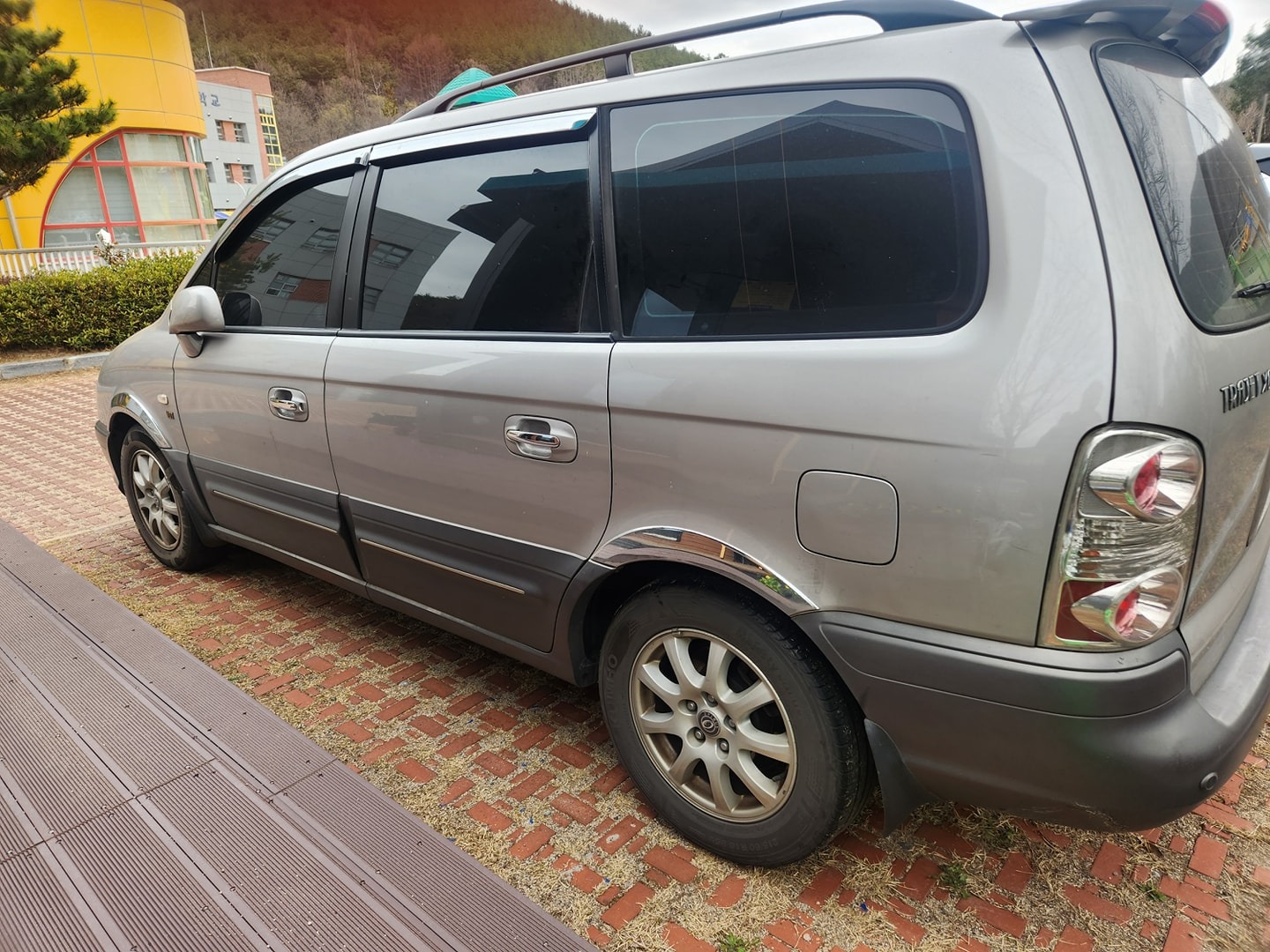 현대 트라제 XG FO 9인승 2.0 디젤(VGT) 골드 최고급