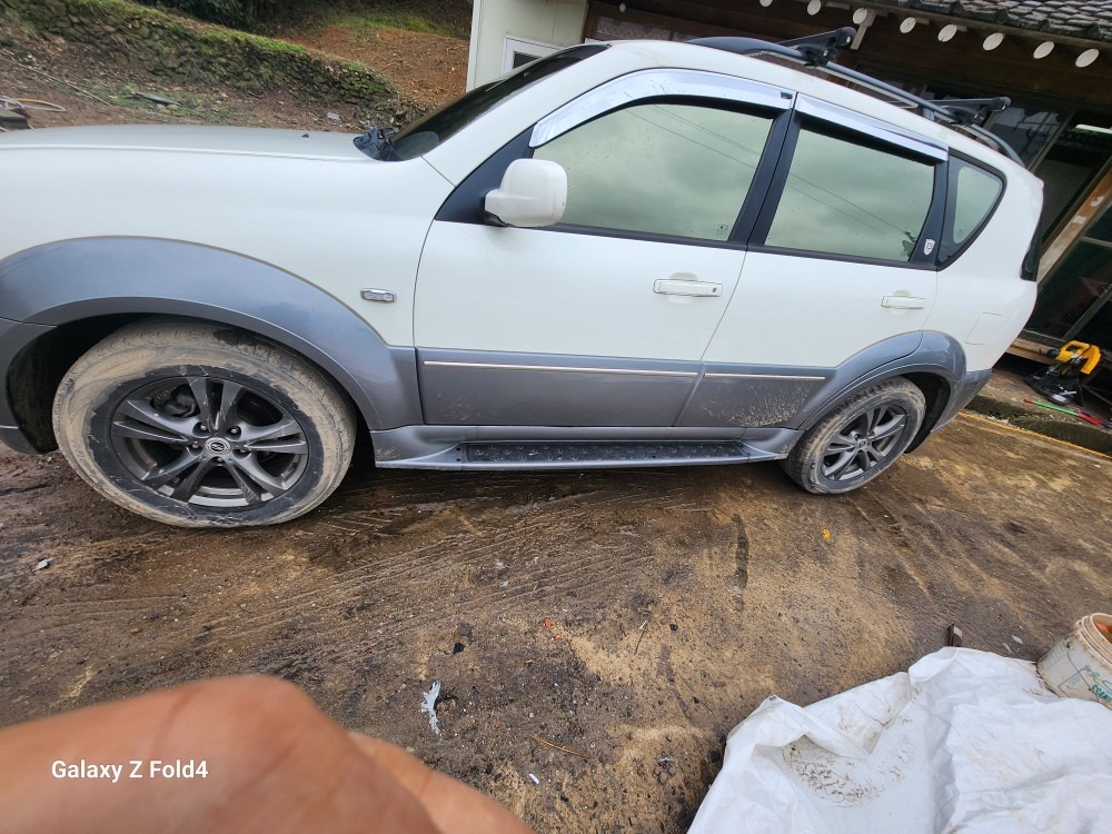 KG 모빌리티 슈퍼 렉스턴 Y200 7인승(디젤 RX4) 4WD 브라운에디션