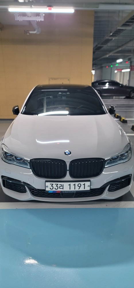 BMW 7시리즈 G11 740d xDrive 전기형 (320마력)