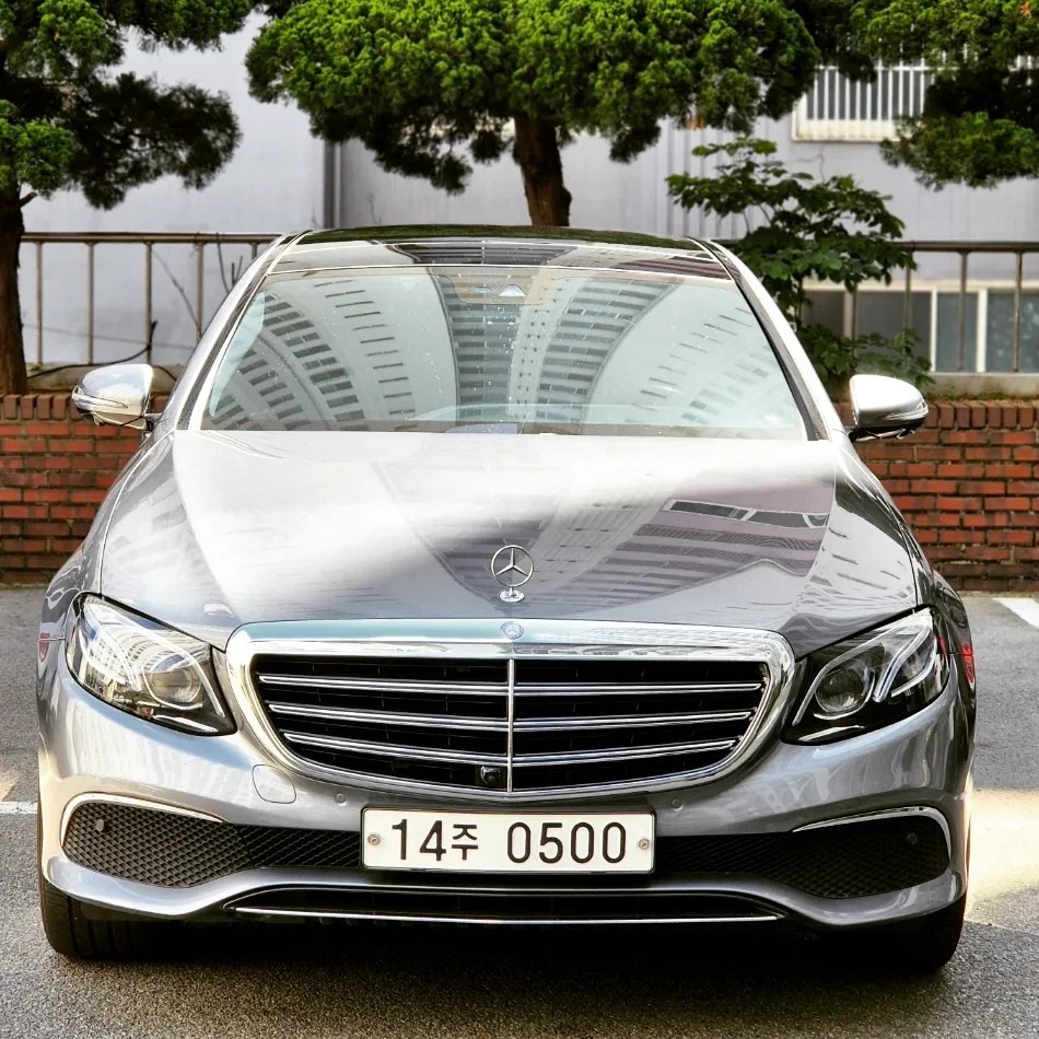 벤츠 E 클래스 W213 E300 4Matic 전기형 (211마력)