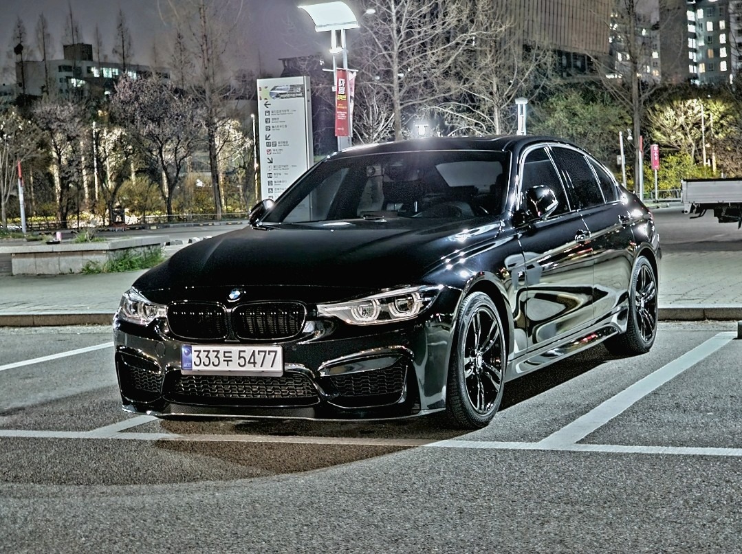 BMW 3시리즈 F30 320d 세단 페이스리프트 (190마력)M 스포츠