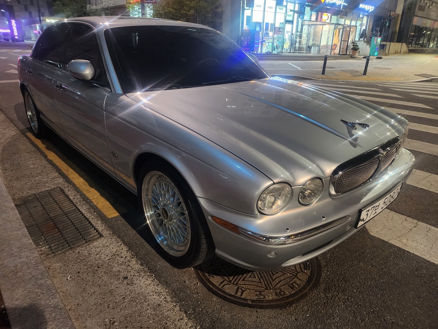 재규어 XJ X350 2.7 d 소버린 LWB