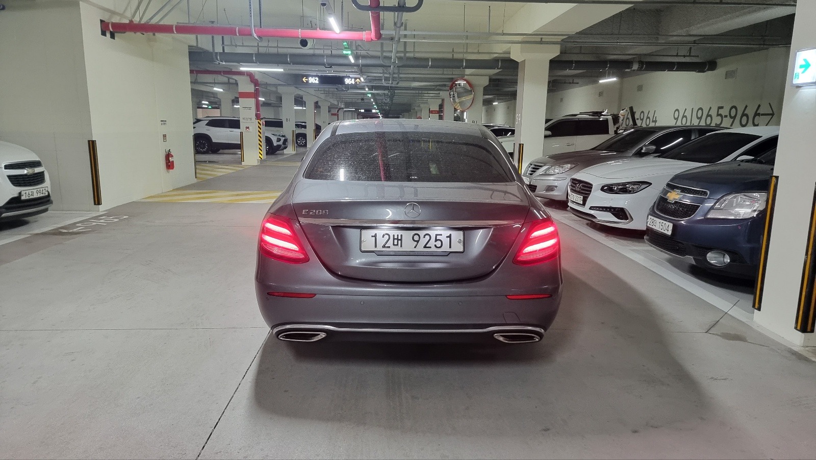 벤츠 E 클래스 W213 E200 아방가르드(211마력)