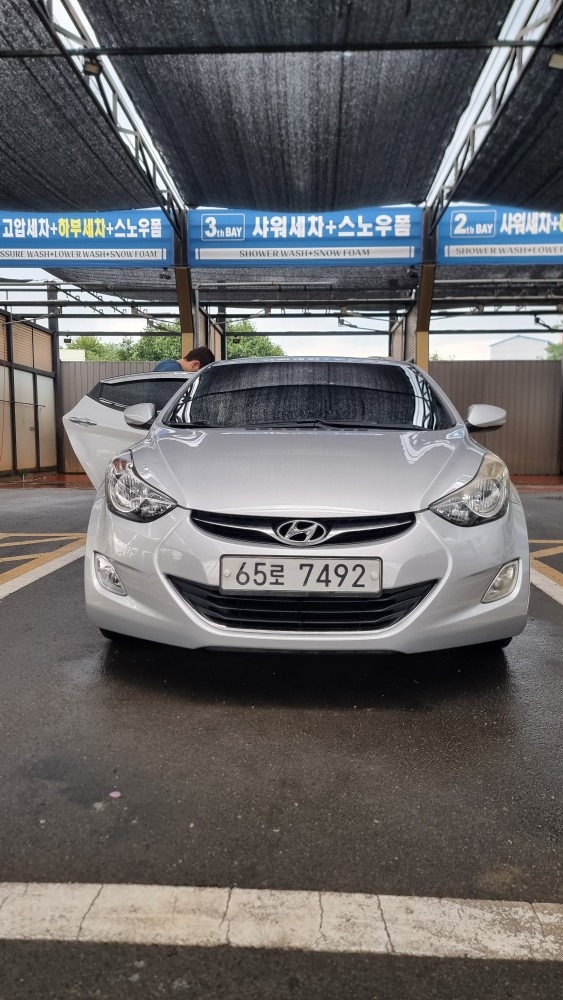 현대 아반떼 MD M16 LPi 렌트카 럭셔리