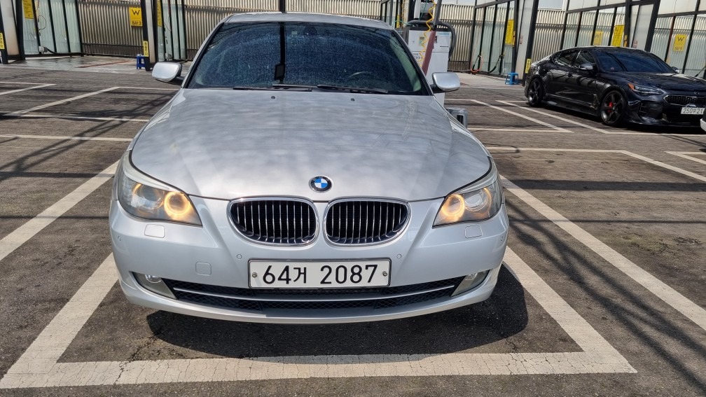 BMW 5시리즈 E60 528i (234마력)