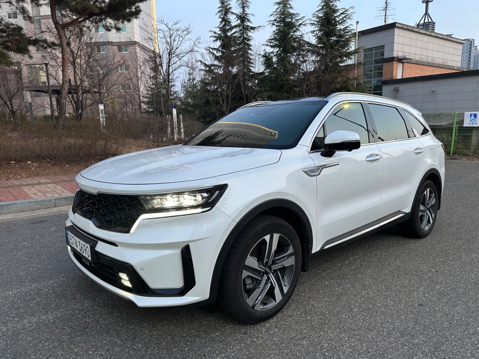 쏘렌토 4세대 MQ4 5인승(HEV 1.6) 2WD 시그니처 | 논현1동 | 당근 중고차