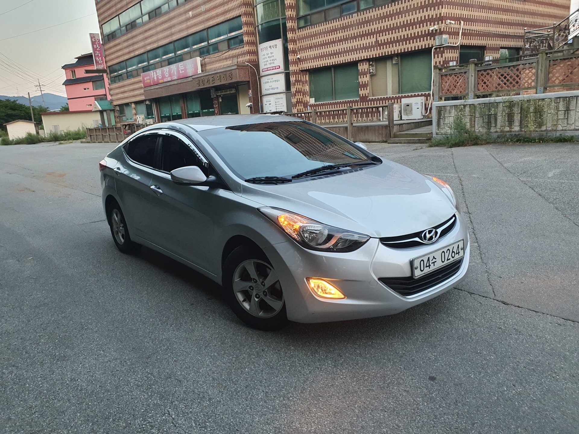 현대 아반떼 MD M16 LPi 렌트 디럭스