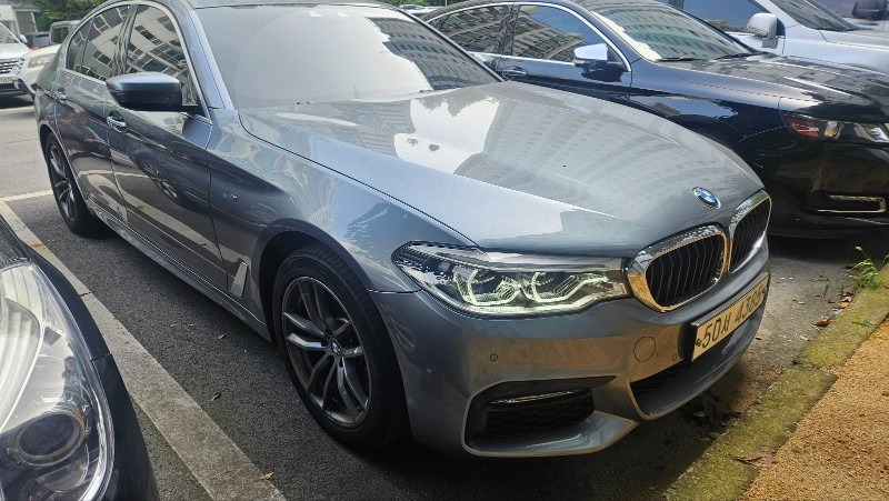 BMW 5시리즈 G30 530 i xDrive (252마력)M 스포츠 플러스