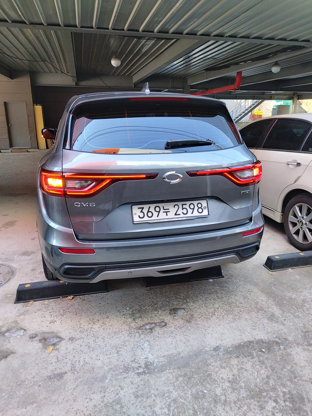 르노삼성 더 뉴 QM6 2.0 LPe LE 2WD - 서울특별시 송파구 방이동 | 비즈프로필