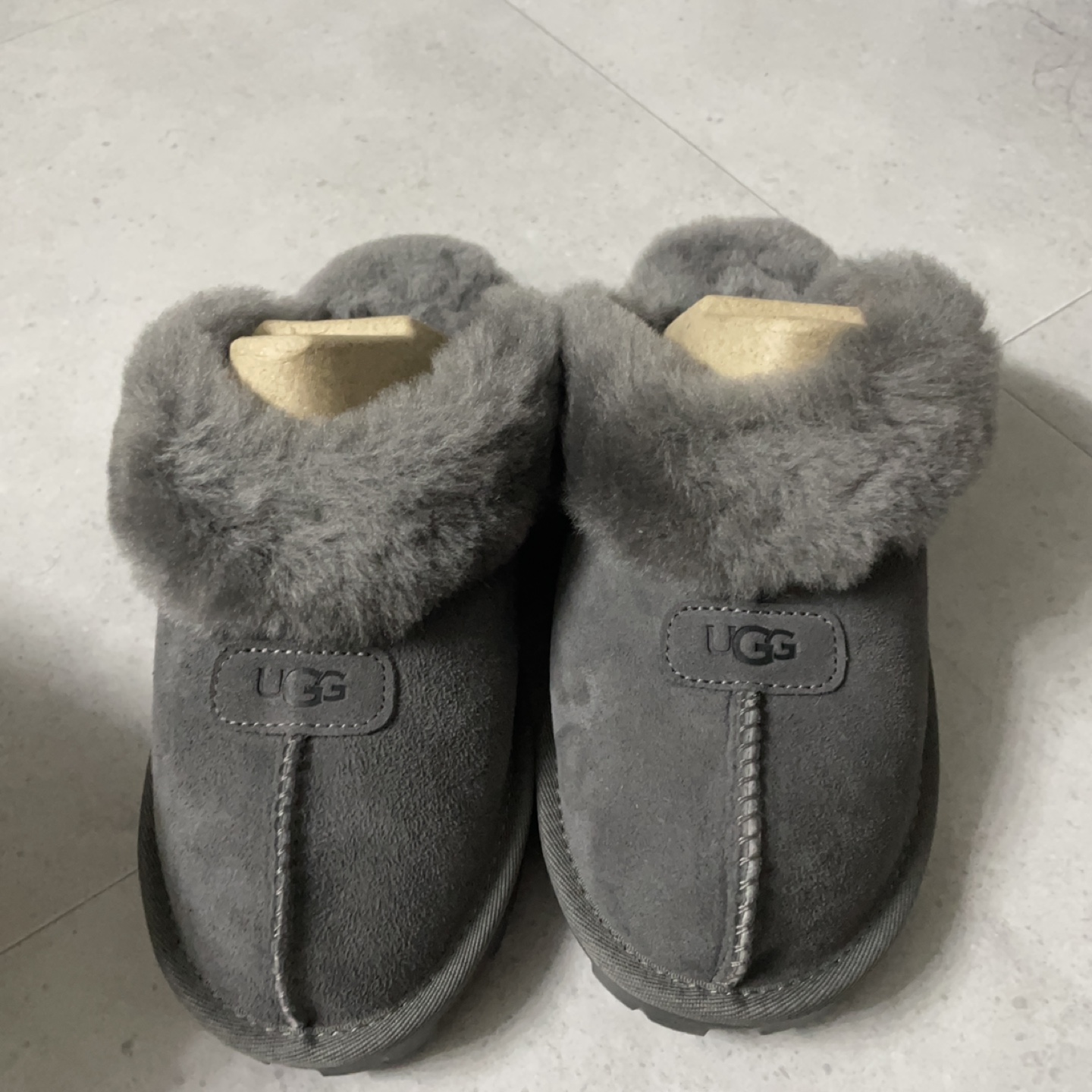 Ugg 슬리퍼 새상품 그레이 240 | 당근 중고거래