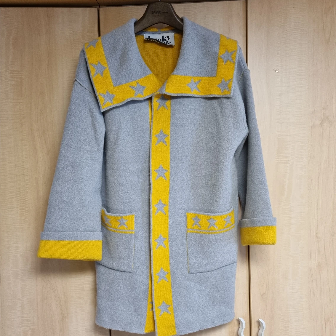 럭키슈에뜨 니트코트 | 당근 중고거래