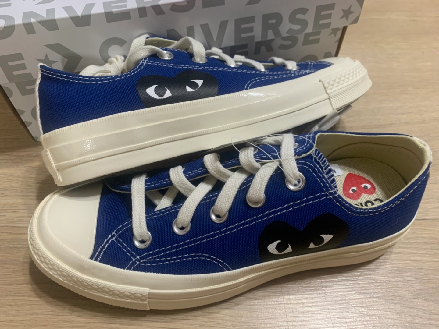 꼼데 컨버스 새상품 US6 (230) | 당근 중고거래