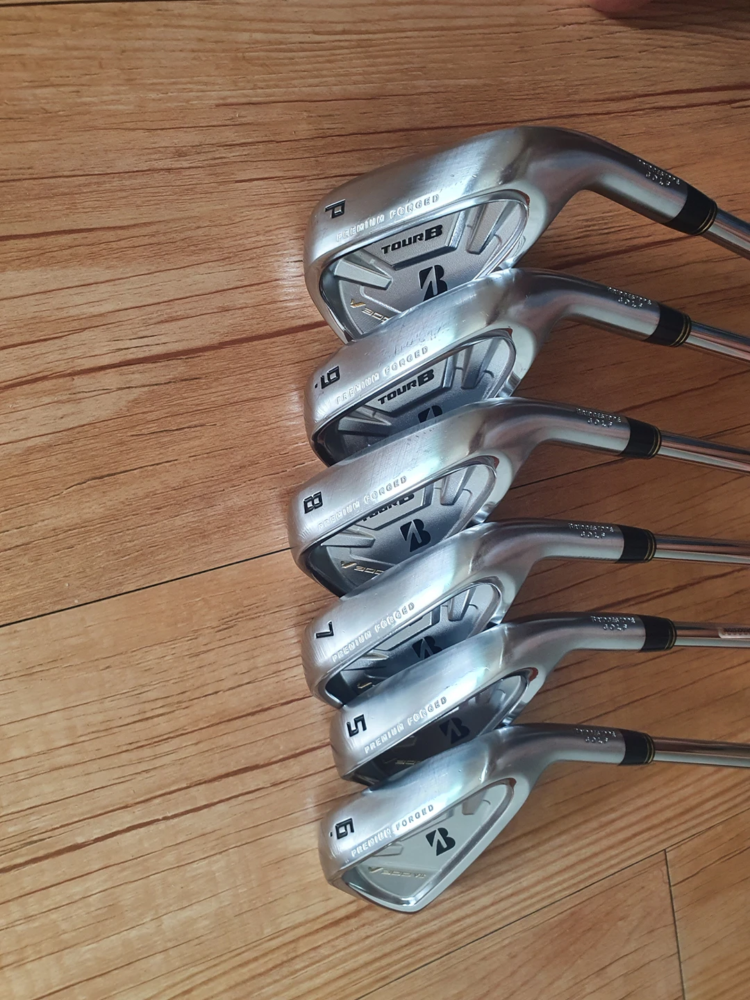 아이언세트 V300 7시리즈 | 당근 중고거래