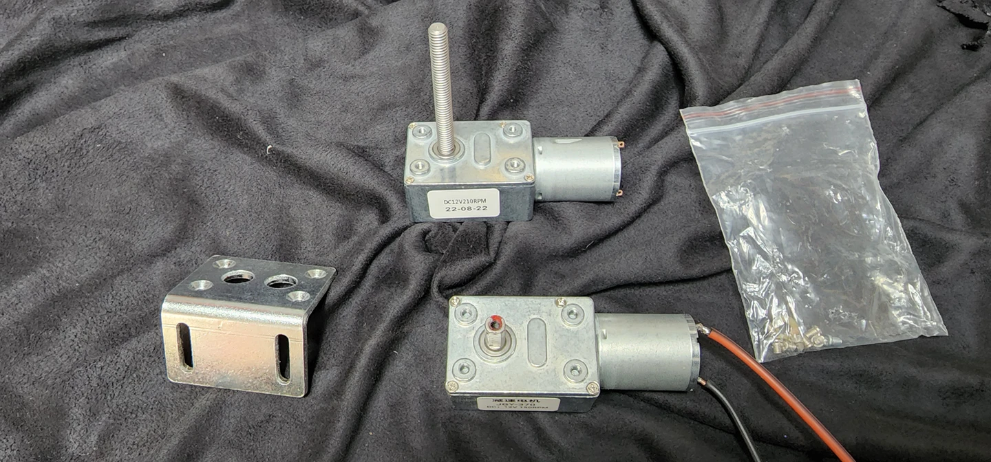 12v 저속모터 감속모터 웜기 당근 중고거래
