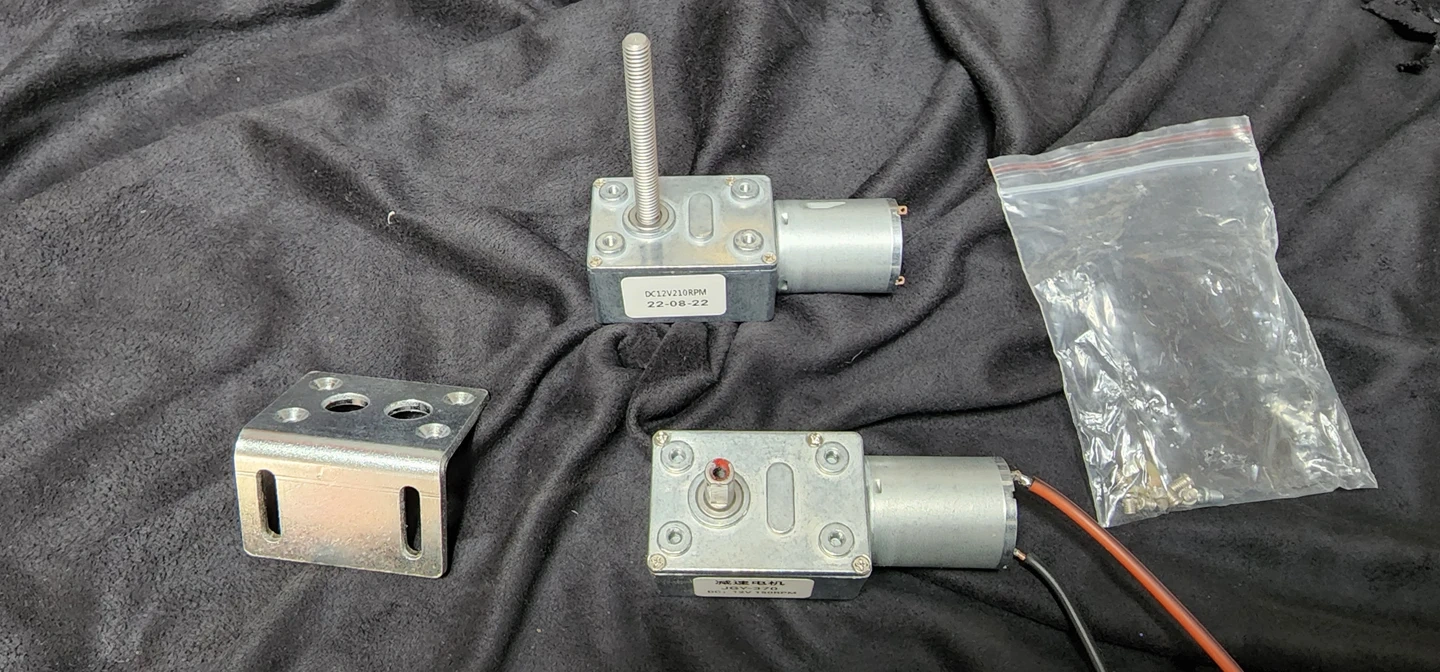 12v 저속모터 감속모터 웜기 당근 중고거래