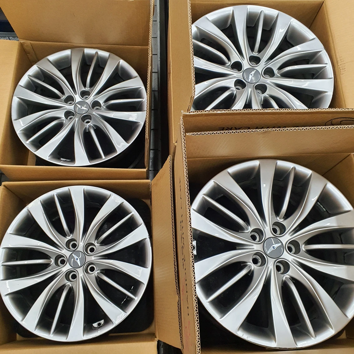 DH.G80 19인치 휠 한대분... | 당근 중고거래