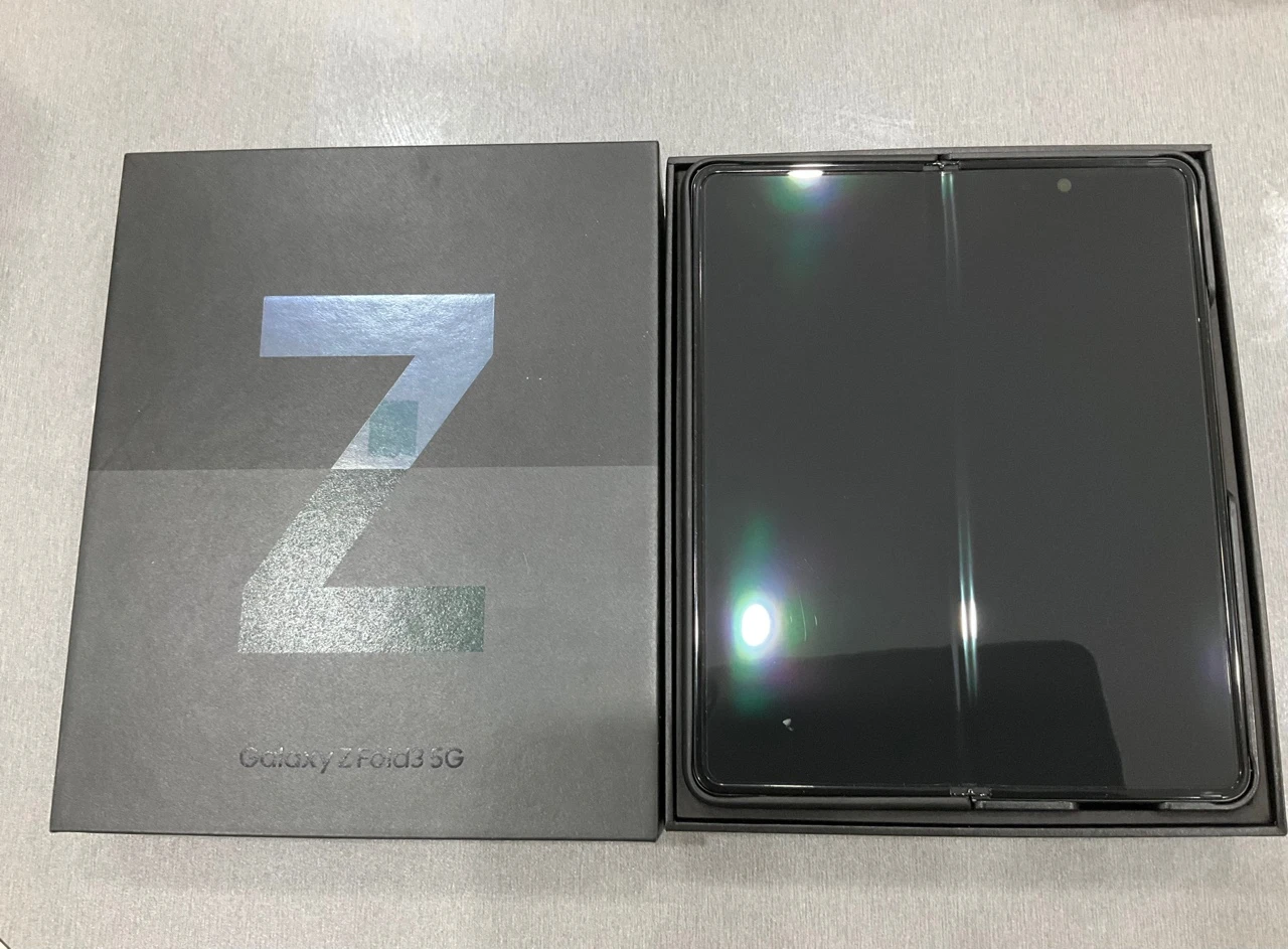 Z폴드3 256G U+ 이며 ... | 당근 중고거래