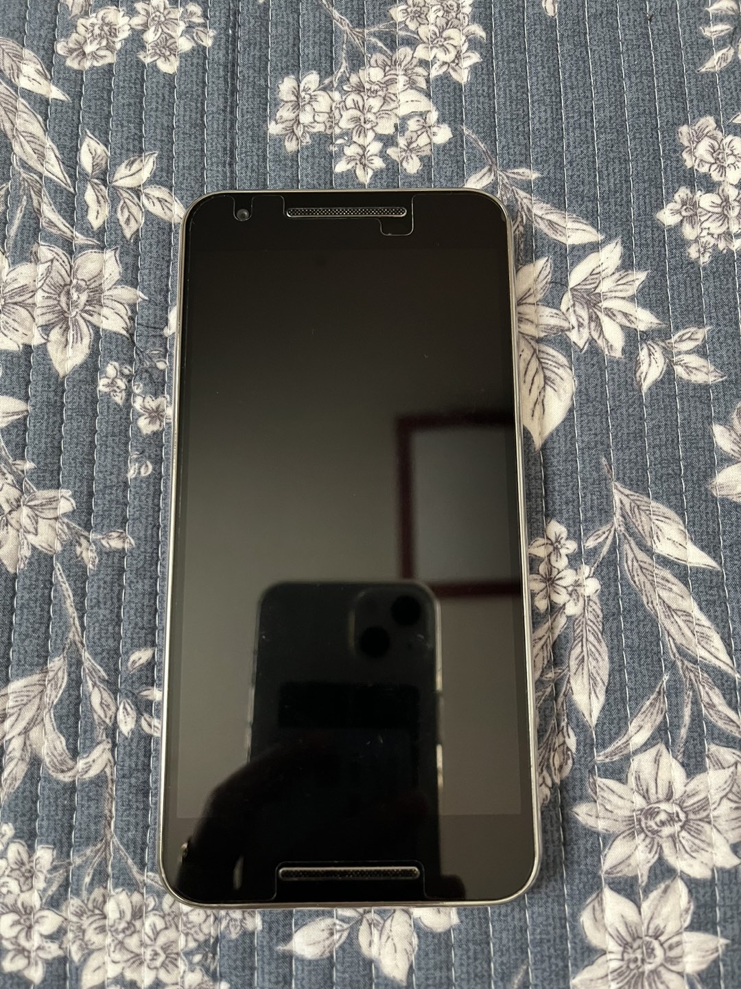 LG휴대폰 （F820L）팝니다 | 당근 중고거래