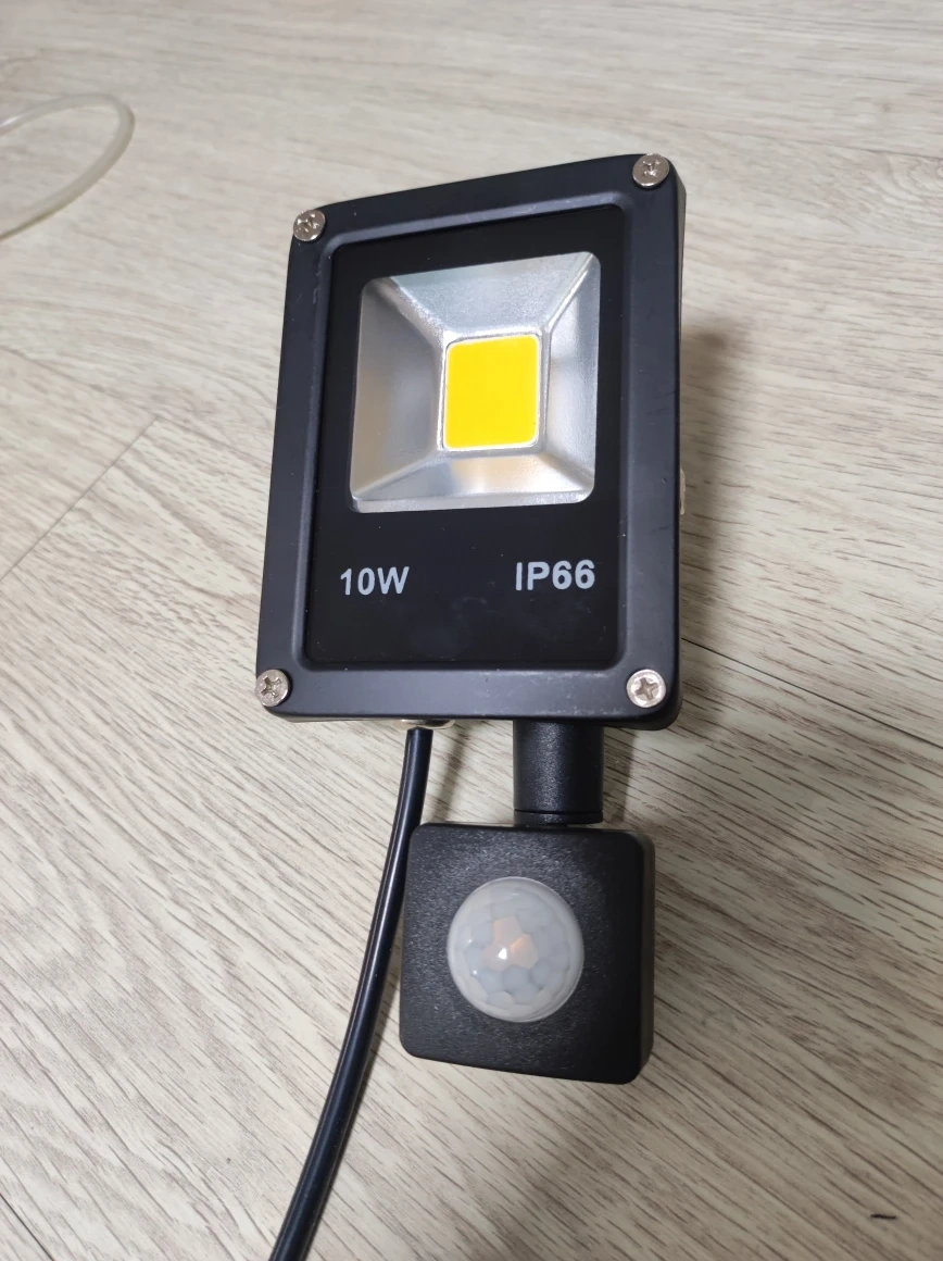 세재품 야외 방수용 센서 조명입니다 | 당근 중고거래