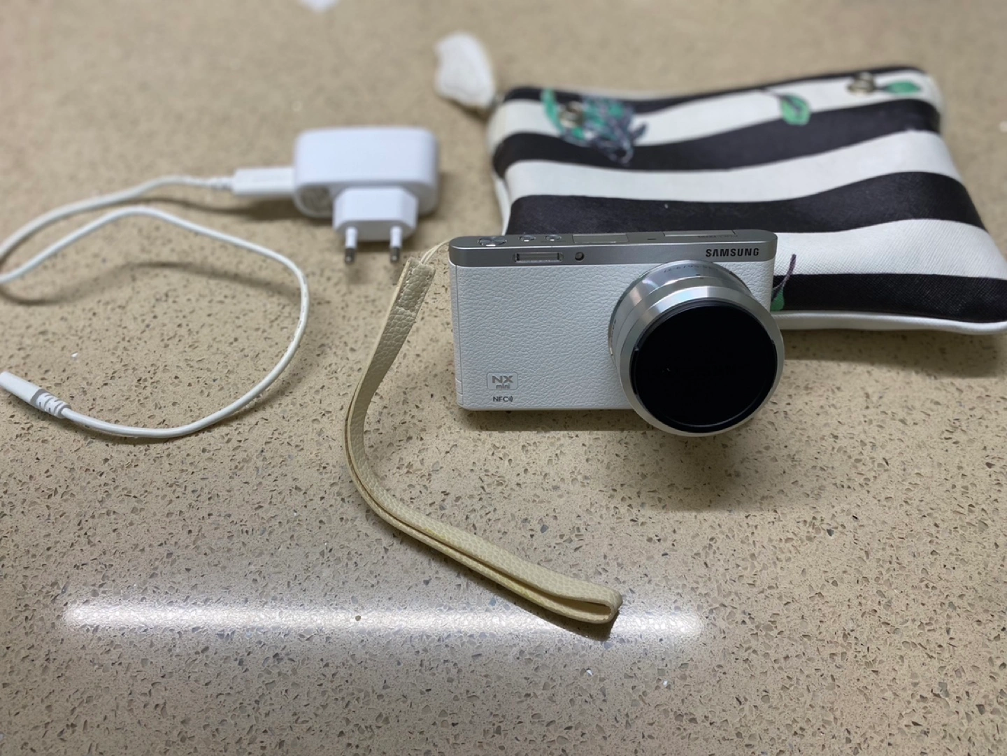 삼성 nx mini 미러리스 카메라 | 당근 중고거래