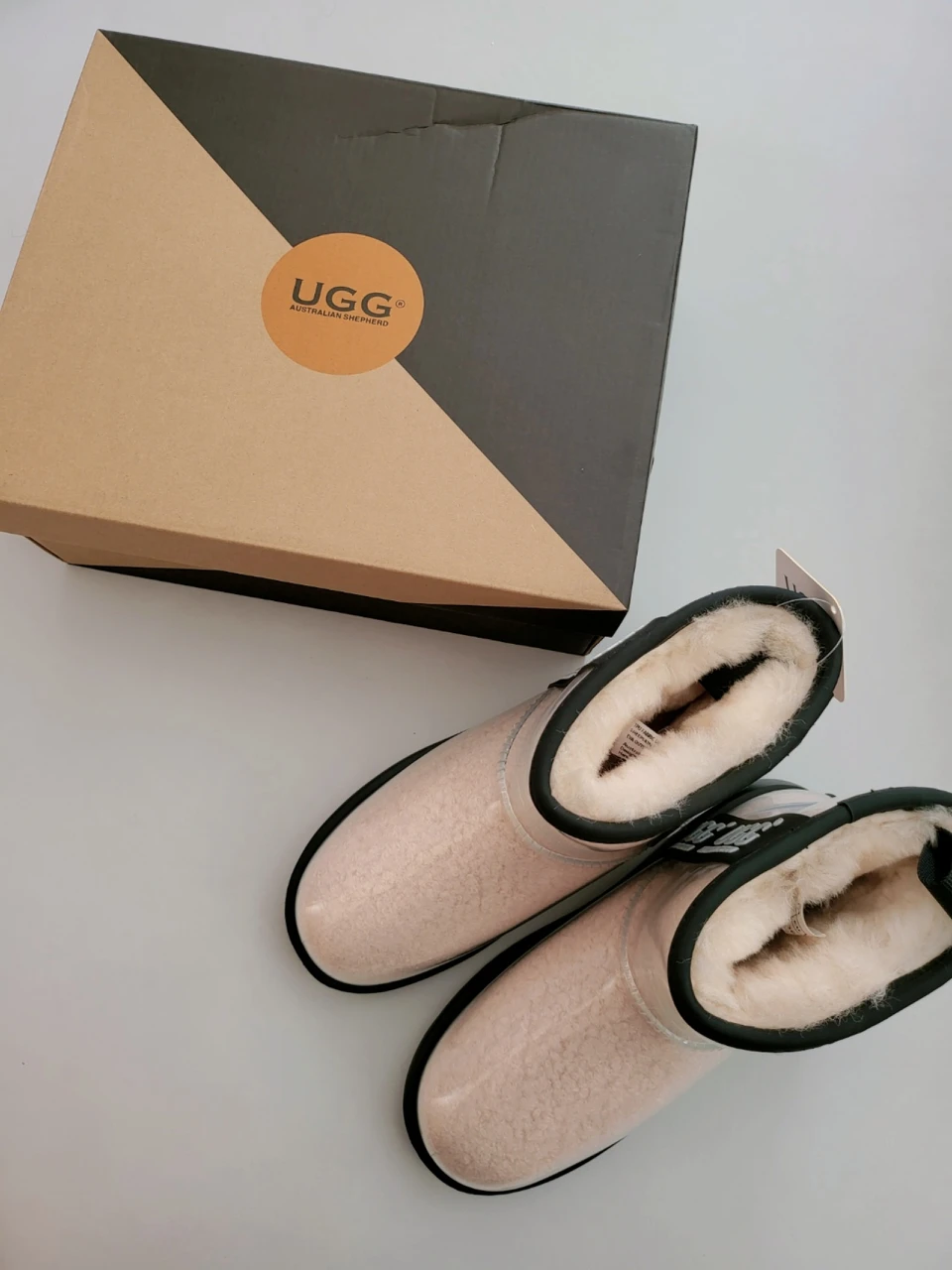 호주AS UGG 코티드 클리어 ... | 당근 중고거래