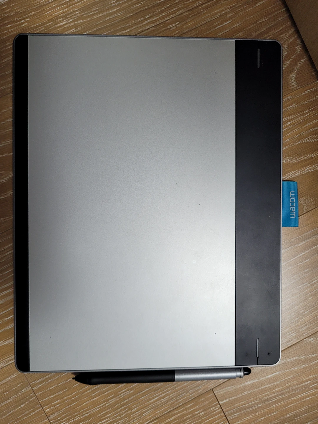 컴퓨터에 연결해서 그림 그릴 수 있는 와콤 타블렛/타블랫 CTH-680/S2 | 사동 | 디지털기기 | 당근 중고거래