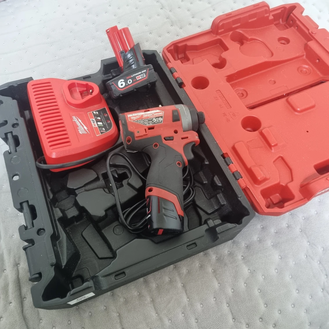밀워키12v 632c | 당근마켓 중고거래