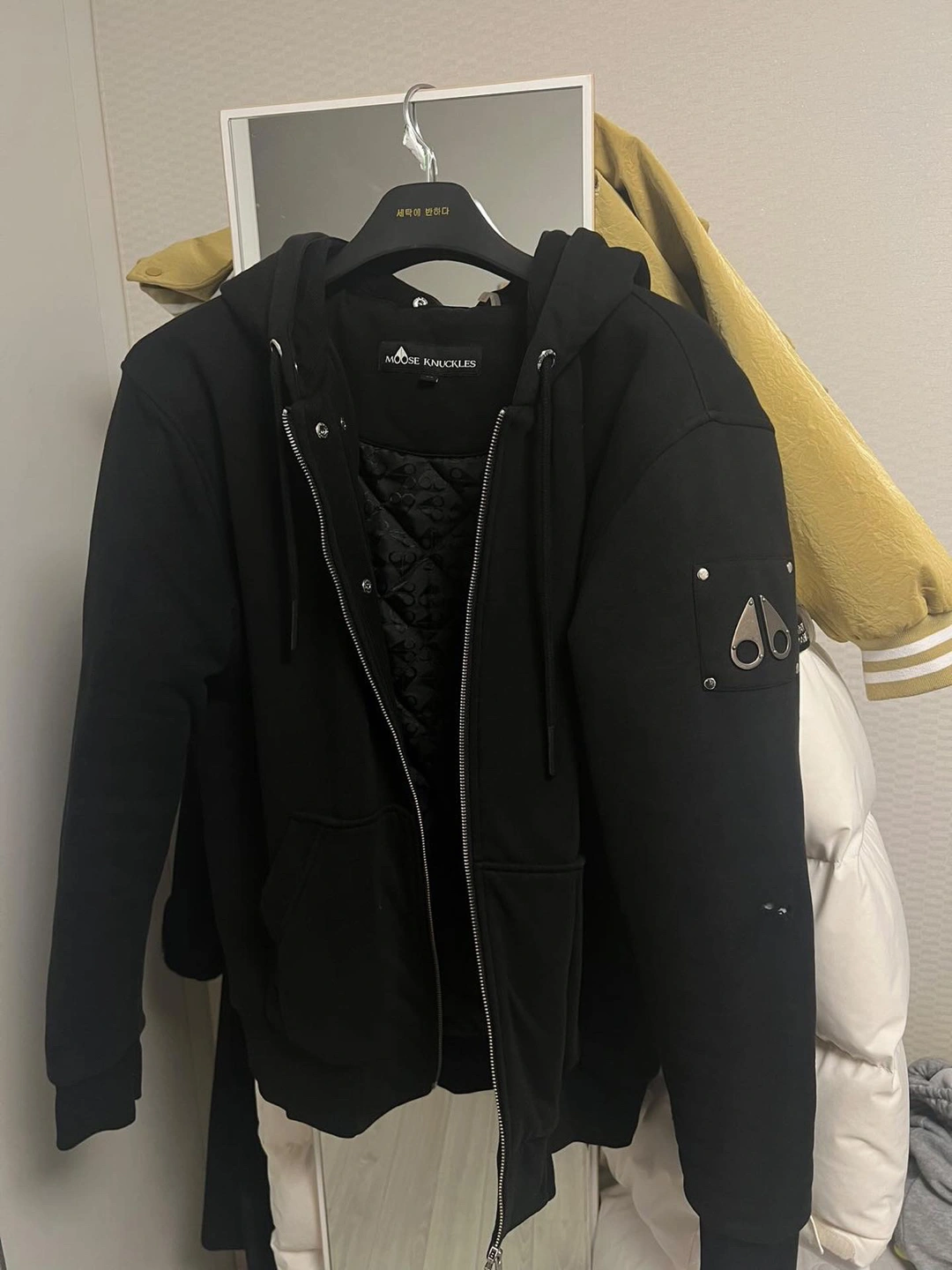 19년도 무스너클 버니스웨터 L | 당근 중고거래