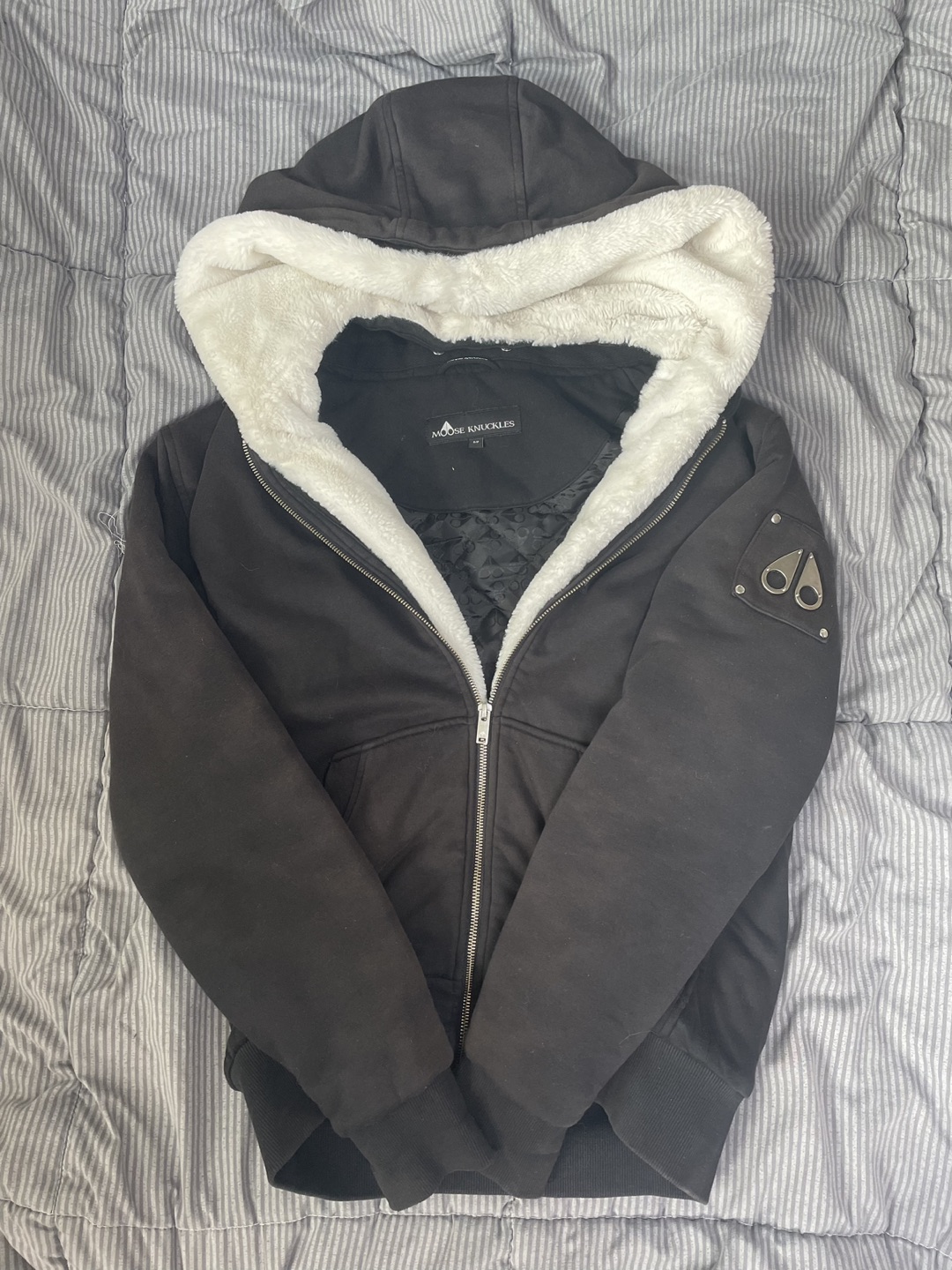 무스너클 버니스웨터 20FW s... | 당근 중고거래