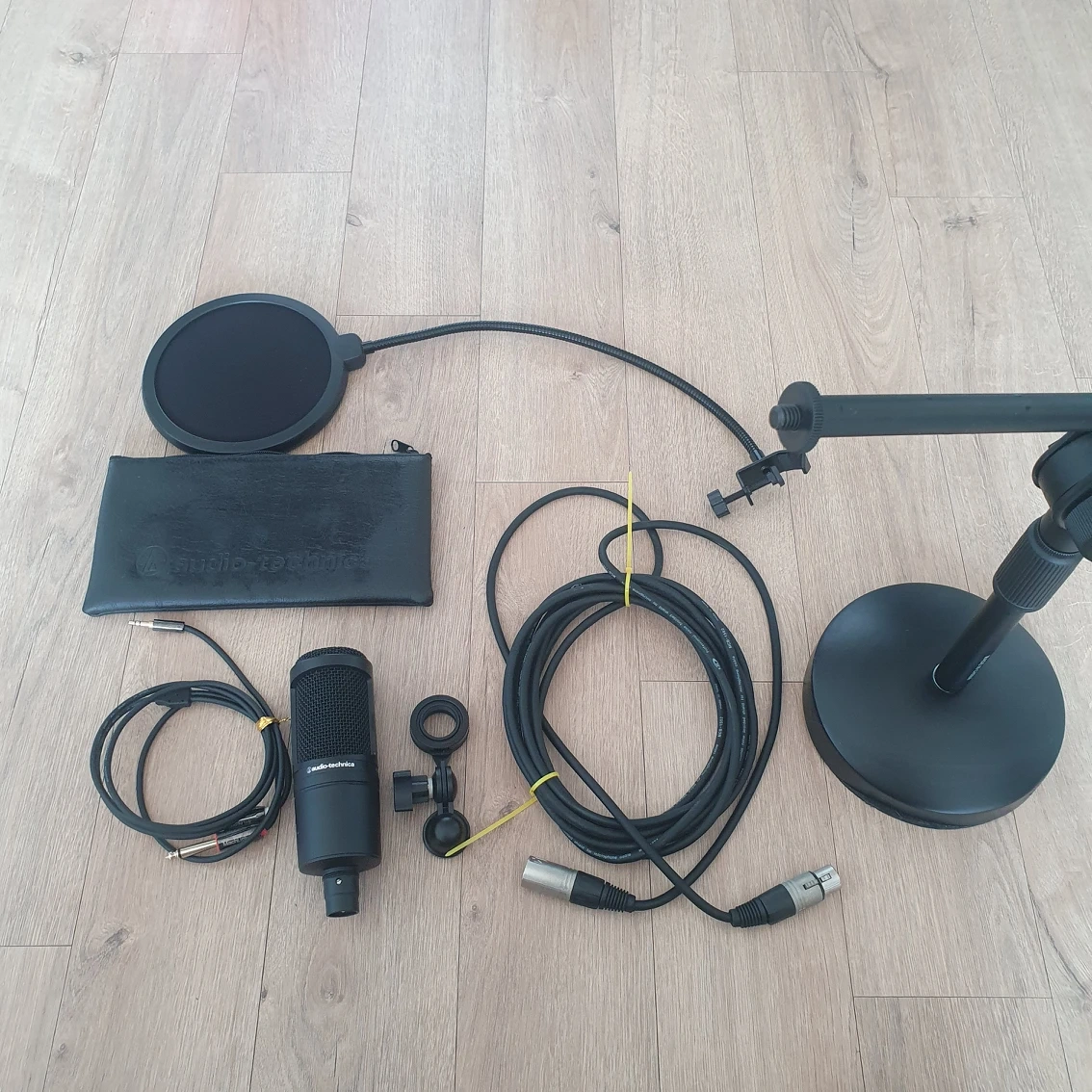 AT2020 입문용 콘덴서 마이... | 당근 중고거래