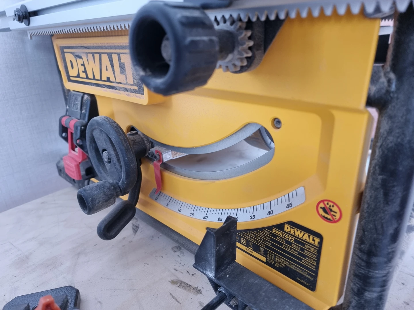 디월트 테이블쏘 팝니다 | 당근 중고거래