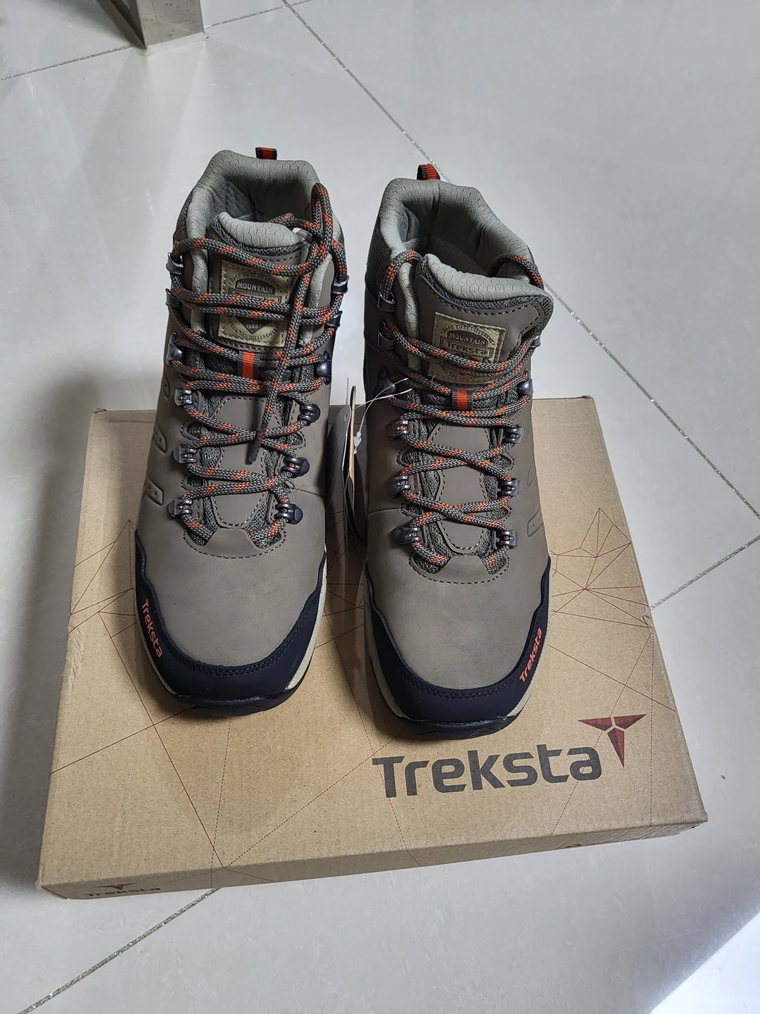 트렉스타 남성 등산화 (265mm) | 당근 중고거래