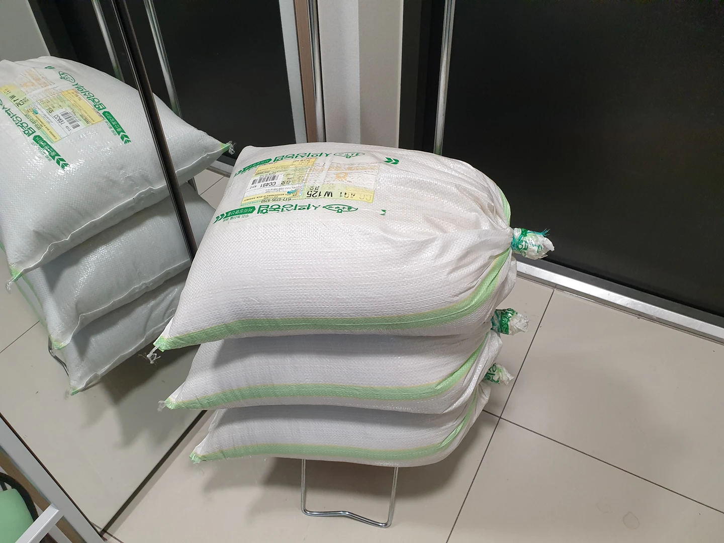 의성쌀 .. 20kg 3포대 팔아요.. - 경기도 화성시 반정동 | 비즈프로필