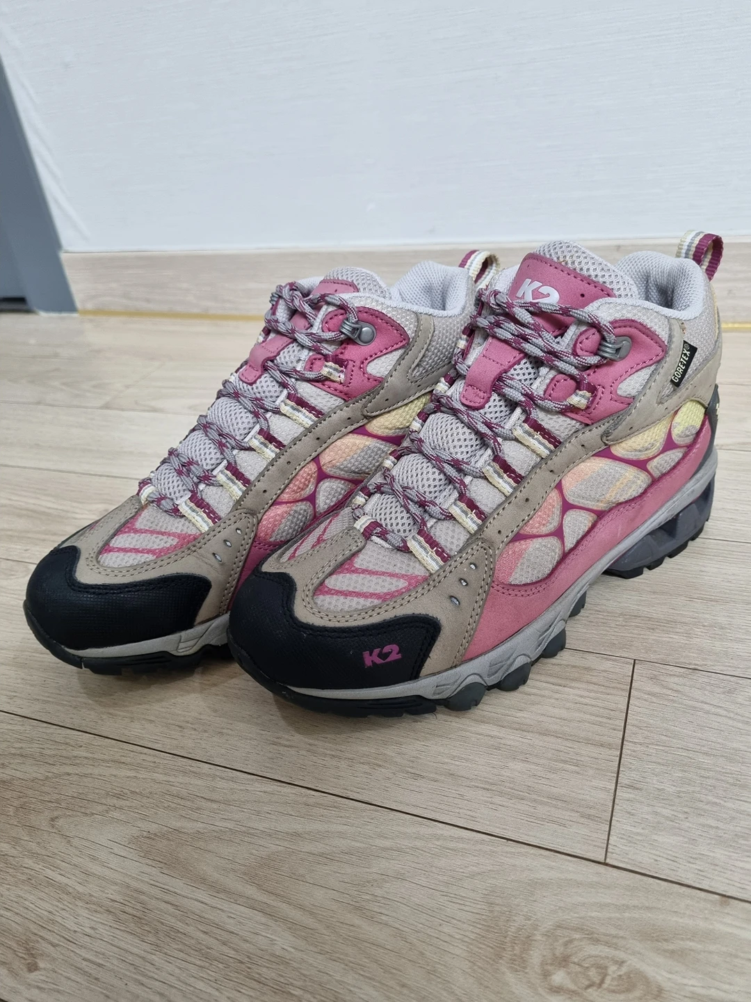 (235~240)K2 고어텍스.등산화 | 당근마켓 중고거래