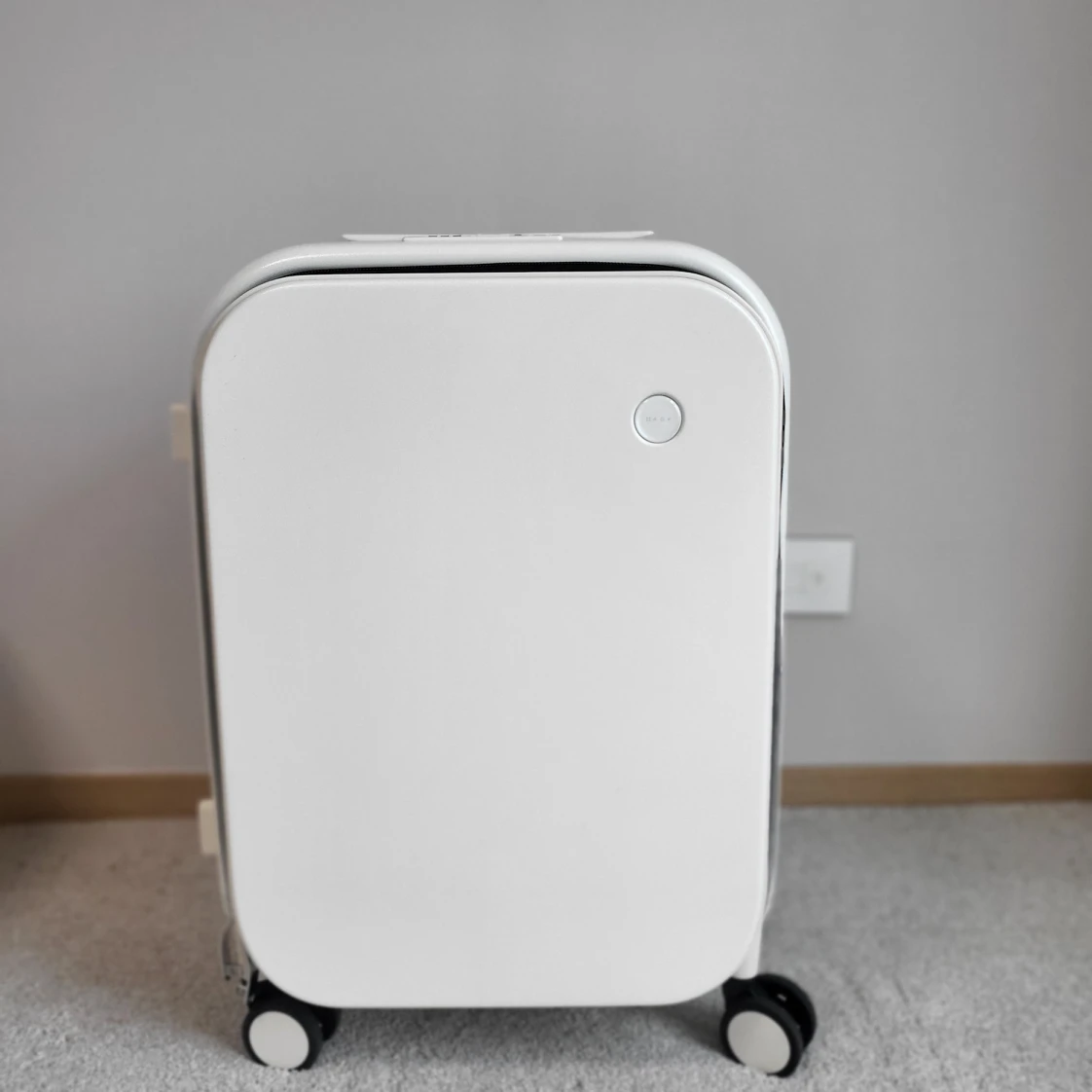 AGK 월드투어리스트 기내용 캐... | 당근 중고거래