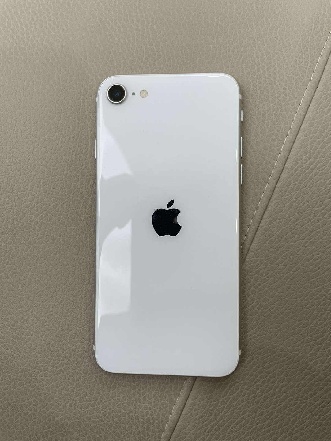 아이폰 se2 화이트 128G S급 | 당근 중고거래