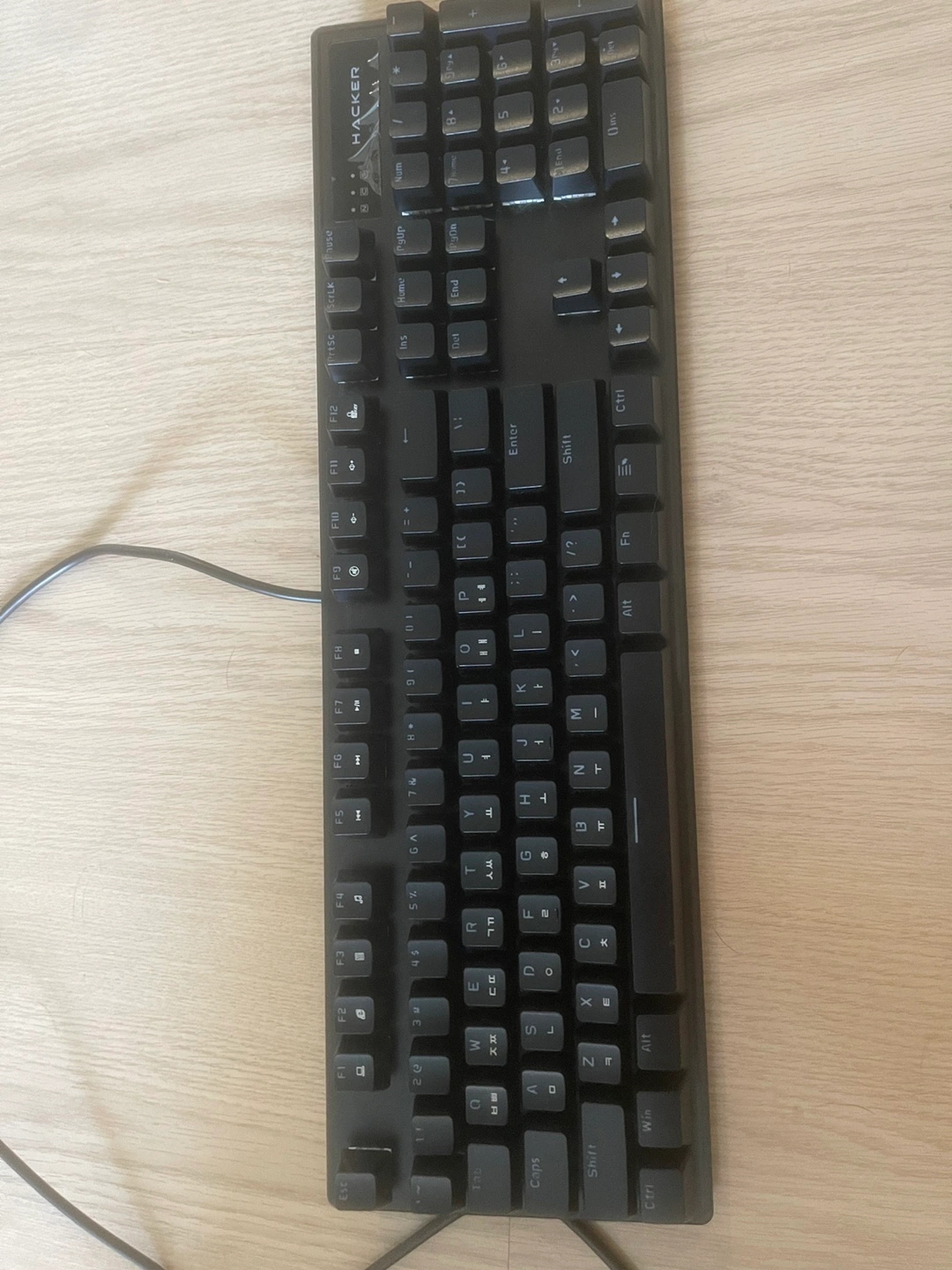 해커 LED 기계식 키보드 청축 k560 | 취미/게임/음반 | 당근 중고거래