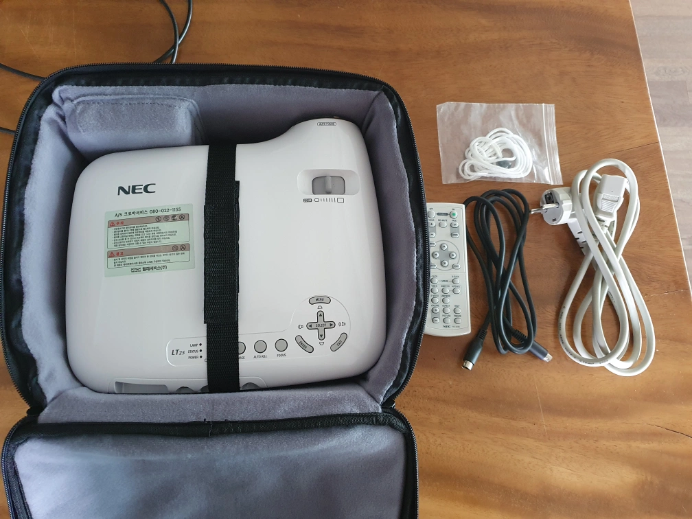 NEC LT25 빔프로젝터 판매해요 | 디지털기기 | 당근 중고거래