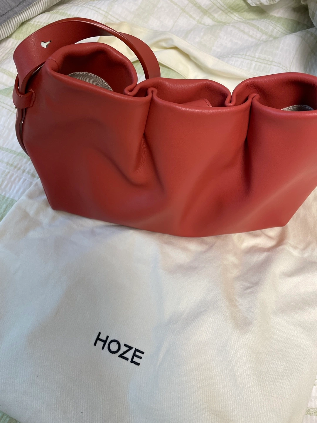 호제(HOZE) 다홍색 가방 팔아요 | 당근마켓 중고거래