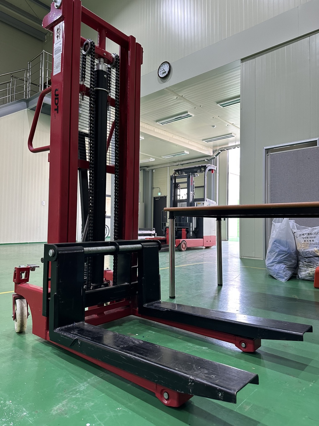 1톤 UDT리프트 수동리프트 유압식 | 당근 중고거래