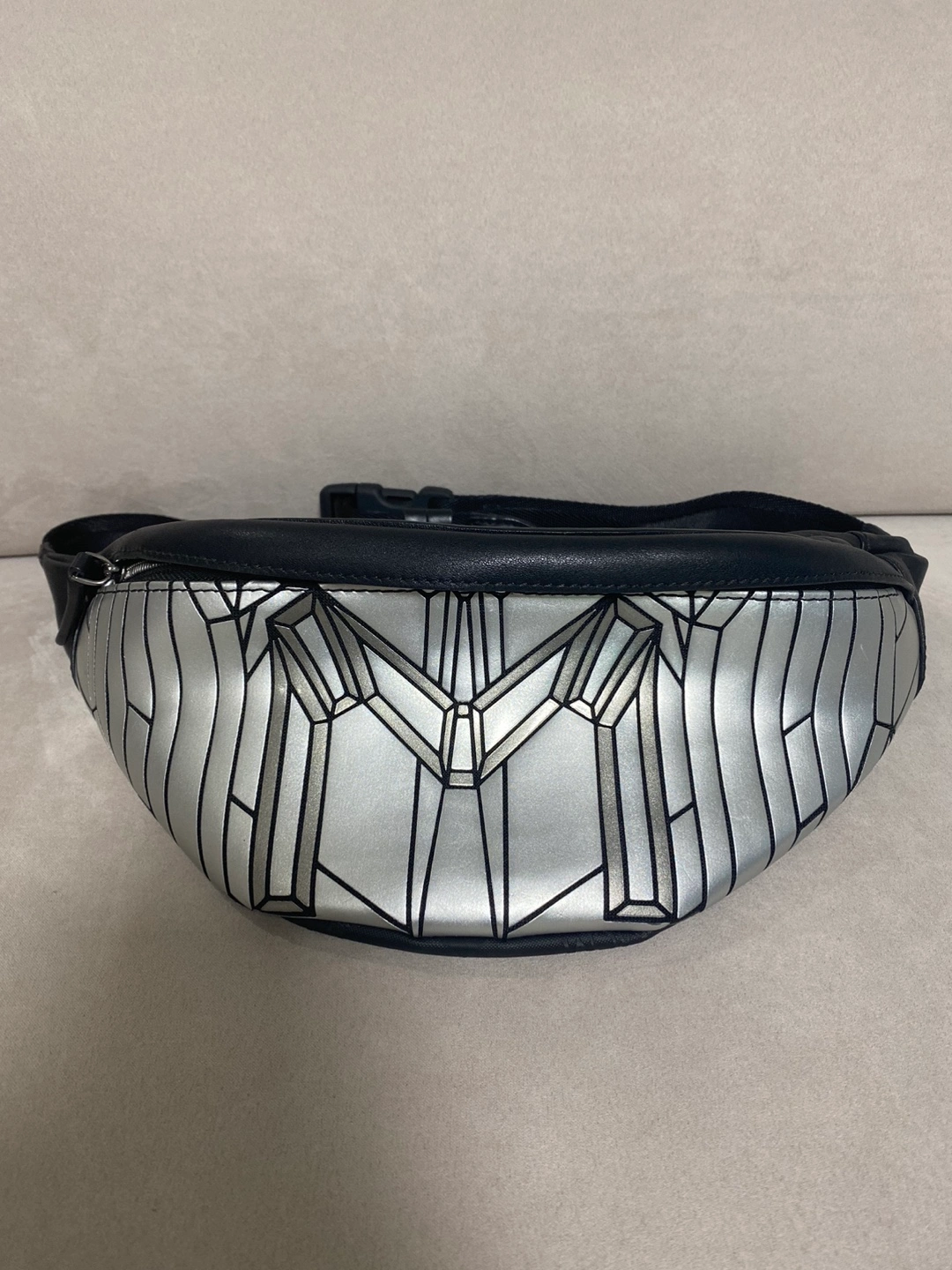 정품 Mcm 힙쌕 팝니다 ̎ 당근 중고거래