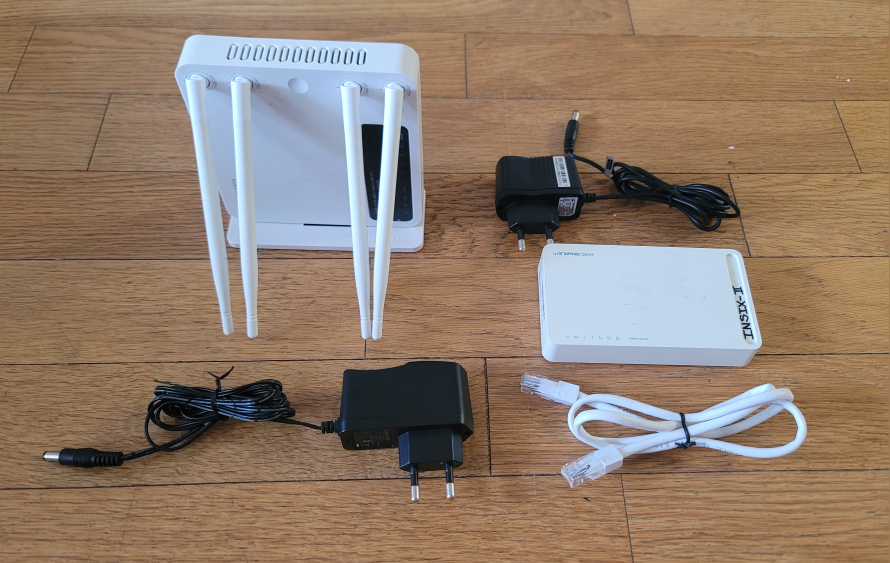 IP TIME 공유기 (A604, Q604) | 오금동 | 디지털기기 | 당근 중고거래