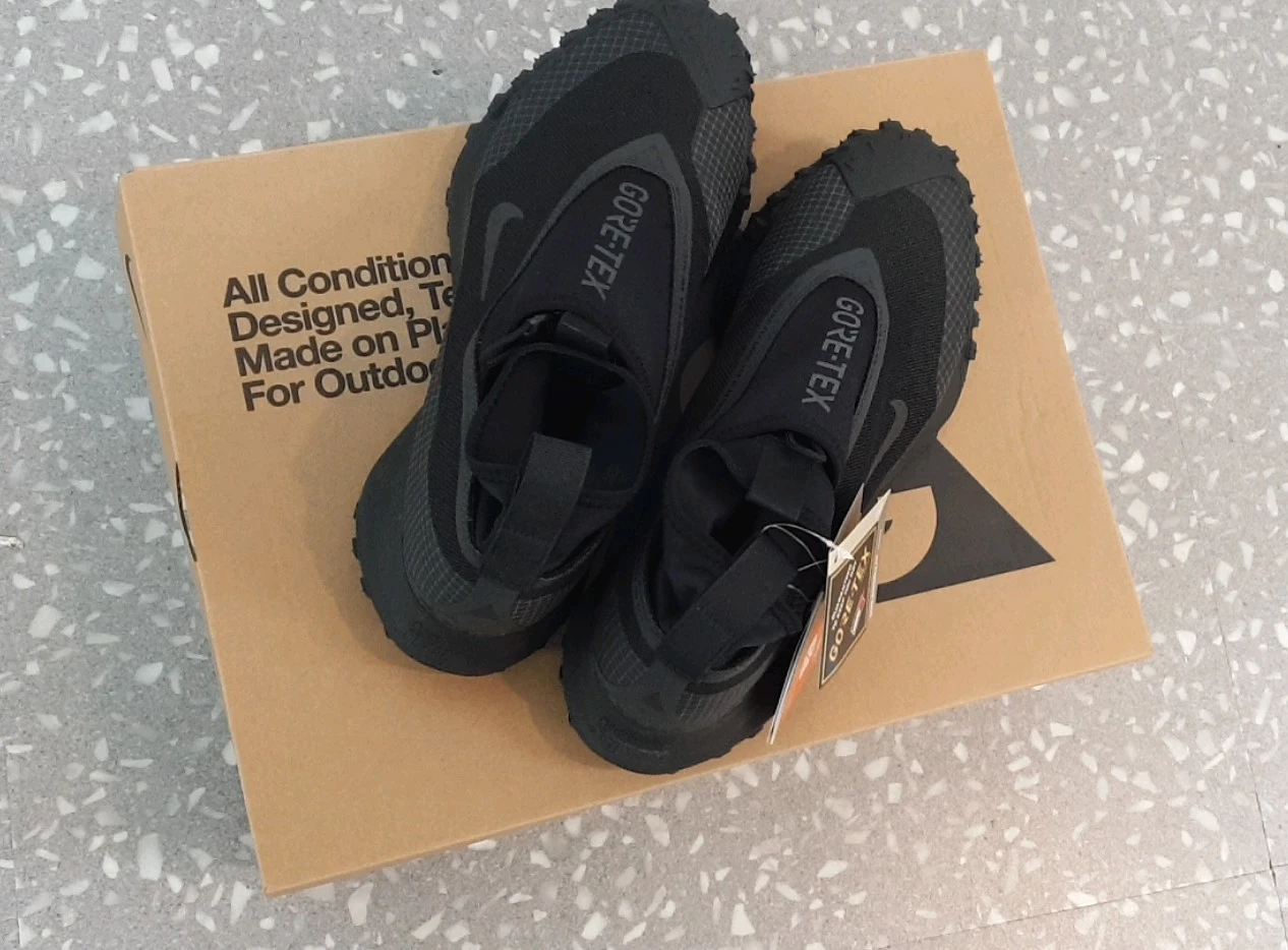 나이키 ACG 마운틴 플라이 하이 고어텍스 블랙 265 | 장안제1동 | 스포츠/레저 | 당근 중고거래