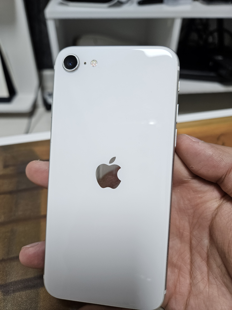 아이폰SE2 128기가 86퍼 | 당근 중고거래