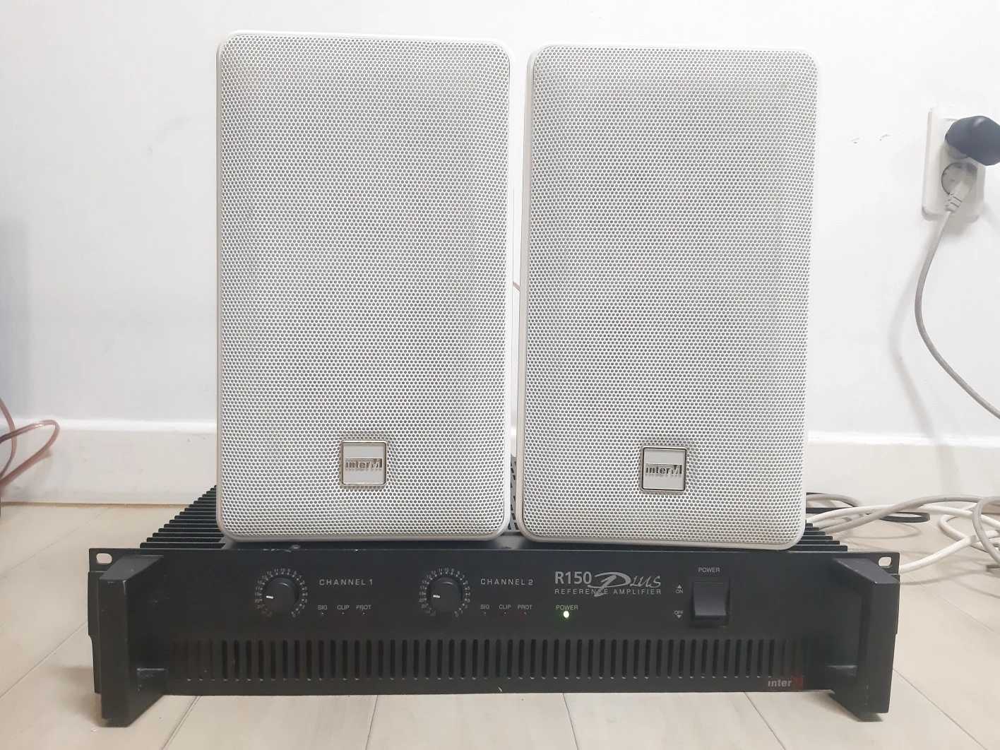 ☆InterM FS 60NW스피... | 당근 중고거래