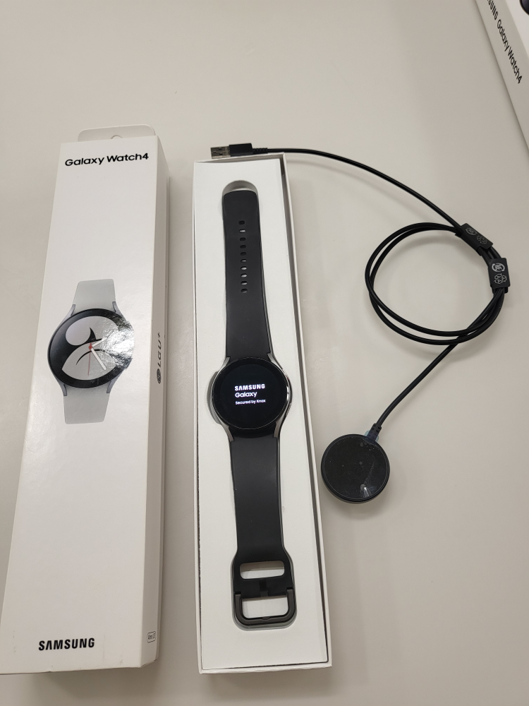 갤럭시 워치 4 (40mm) l... | 당근 중고거래