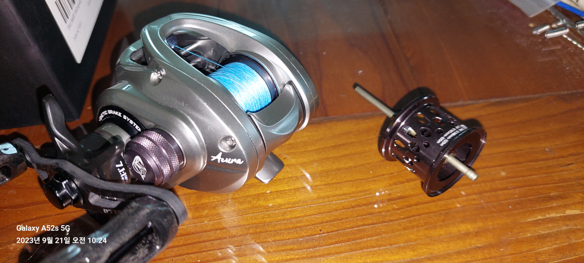 아큐라 136g 베이트릴 팝니다... | 당근 중고거래