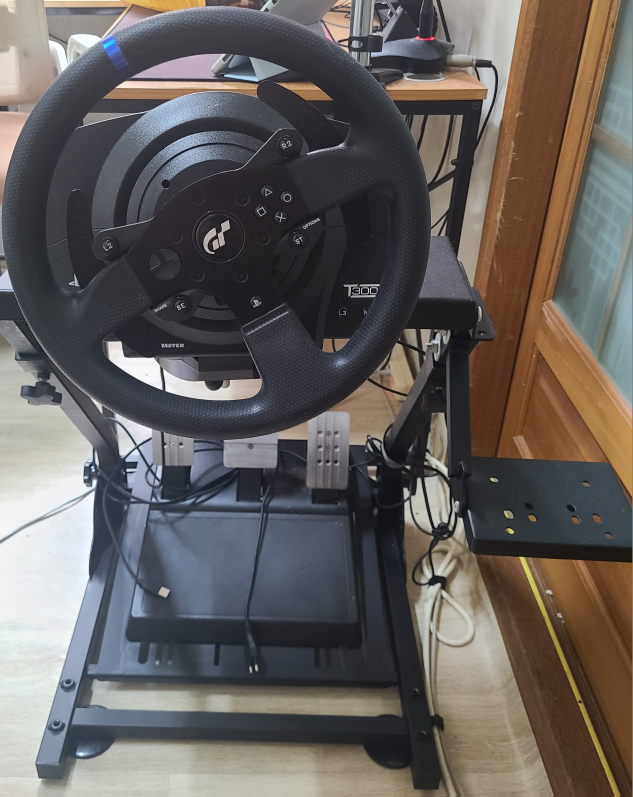 트러스트마스터 레이싱휠 t300... | 당근 중고거래